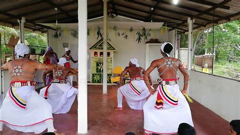 උඩරට නැටුම් ශිල්පය හැදෑරීමට අශීර්වද කිරීම Youtube