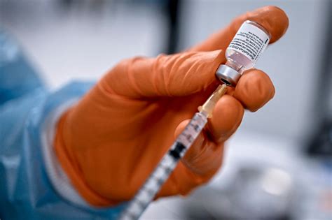 Vaccino Covid Lazio Al Via Le Prenotazioni Per Gli Over 70
