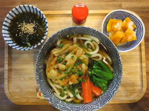 かき揚げうどんの献立2022年11月15日の昼ごはん 我が家の献立の記録、糖尿病で食事制限、リウマチの記録