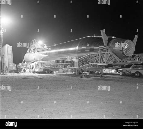 Missile Side View Hi Res Stock Photography And Images Alamy