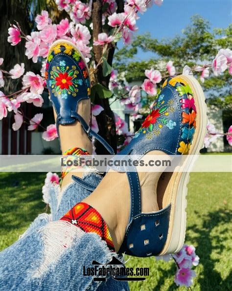 Ze00002 Huaraches Para Mujer De Piso Color Azul De Piel Con Flores