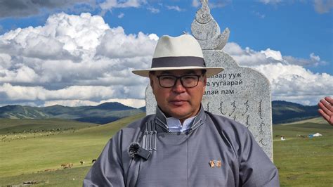 Ц Анандбазарын “бүтэн байгуулалт” оршуулгын чулуу шиг хэмээн шүүжлэл