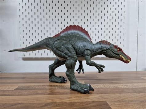 Jurassic World Spinosaurus Toy Legacy Collection Extreme Chompin Toy