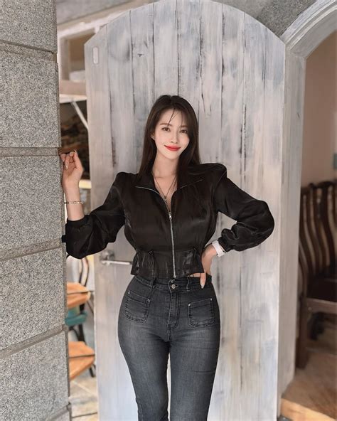 💜 셩이그램 안녕첫줄 해가지면 날씨가 이젠 제법 선선해지는듯☺ 가을이 빨리 왔으면😍 다들 행복한 주말 보내세요~🤍 주말시작 금요일 금요일밤 신난다 회사