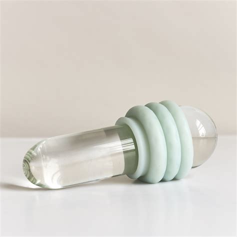 How To Use Dental Dams For Oral Sex Sex For Every Body