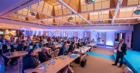 Read Out Instrumentation Signpost Bringing Your Data Center Into The