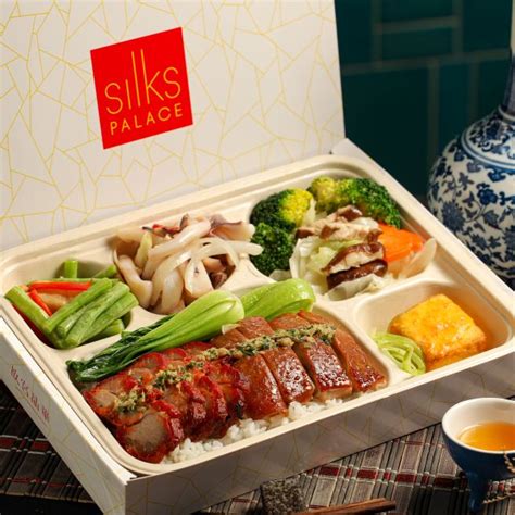 故宮晶華 粵式燒臘雙饗 玫瑰豉油雞蜜汁叉燒 Soy Sauce Chicken and Barbecue Pork Bento