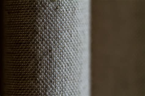 자연광에서 질감과 디테일을 드러내는 우븐 패브릭의 클로즈업 0명에 대한 스톡 사진 및 기타 이미지 0명 갈색 건축물 Istock