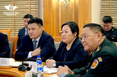 Төрийн алба хаагчийн ёс зүйг төлөвшүүлэхэд гол анхаарлаа хандуулах нь