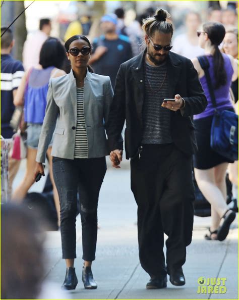 Zoe Saldana Shares Adorable Video Of Her Twins Cuddling Photo Celebrity Babies Zoe