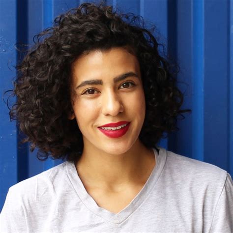 This 10 Minute Trick Gives Me The Shiniest Bounciest Curls Ever