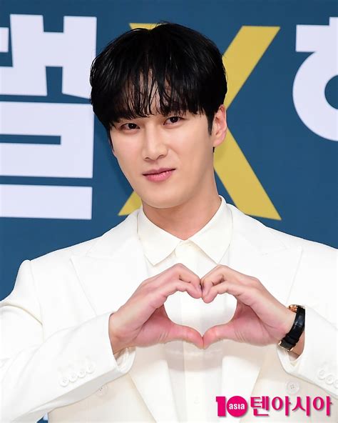 TEN포토안보현 사랑해요 여러분 텐아시아