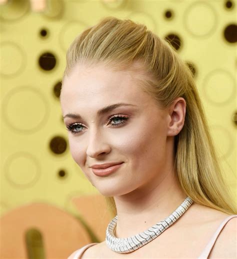 Sophie Turner Biography 2023 Wiki Age Height Net Worth Boyfriend