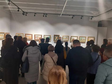 Голям интерес към изложбата за Комщица на Васка Емануилова снимки Годеч Новини Balkanec Bg