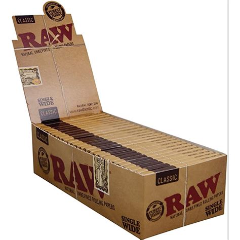 Raw Classic Single Wide Rolling Paper The Smoky Rolling