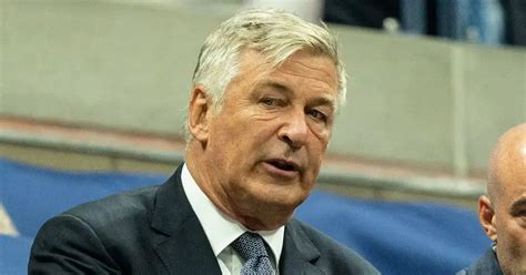 Sex And The City Star Reveals Why She Didnt Dump Alec Baldwin
