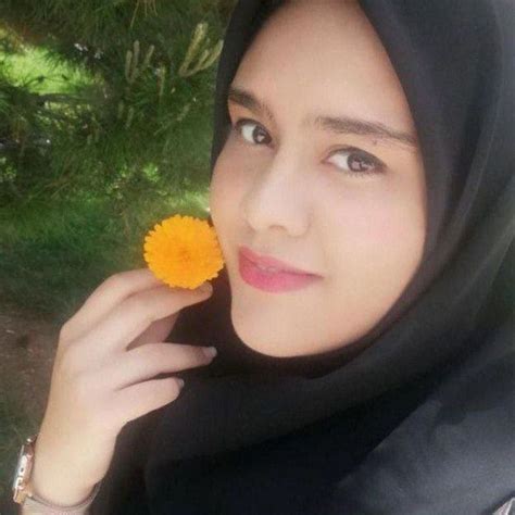 آیدا براتی ویرگول