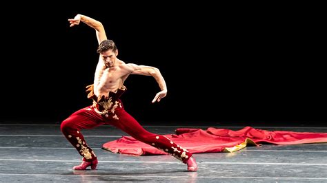 Una Noche Con Sergio Bernal Teatro Comunale Modena Pavarotti Freni