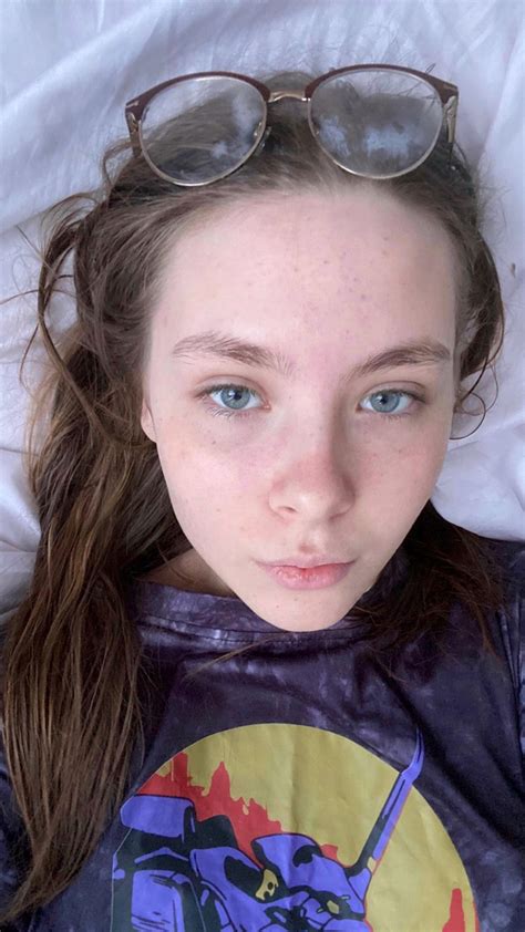 Its Me After Shower 🌈 Rgirlswithglasses