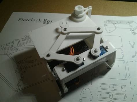 Plotclock Robotic Clock Writes The Time With A Marker Smart Plot Clock Diy Robot With Uno
