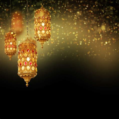 木制灯具灯笼图片 红色的木制念珠上的文灯笼素材 高清图片 摄影照片 寻图免费打包下载