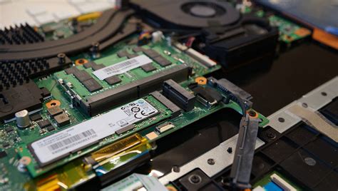 Inside Acer Predator Disassembly Internal Photos And Upgrade Options Laptopmedia Com