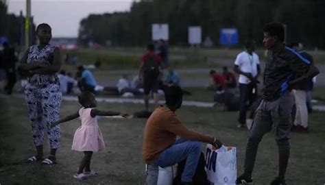अमेरिका के टेक्सास में 8 शरणार्थियों के शव मिले Bodies Of 8 Refugees