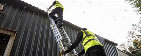Ladder Safety LFI S Guide To Using A Ladder Or Step Ladder