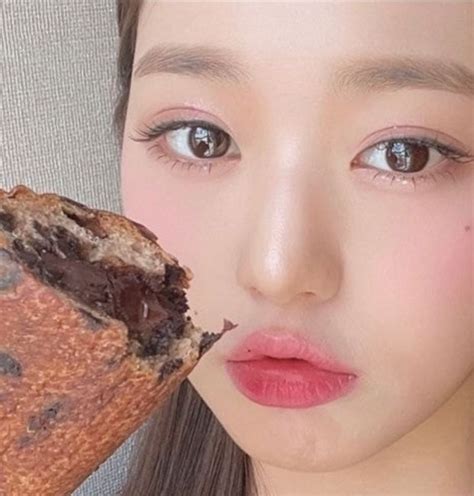 시술수술 질문 쌍수 세미아웃 강남언니 1등 성형수술and피부시술 정보앱