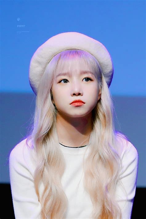 조유리에 있는 자 두님의 핀 가수