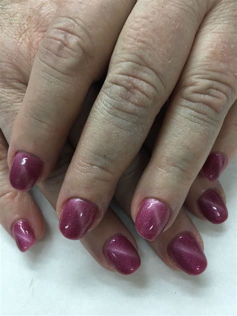 Magnetic Pink Cat Eye Gel Nails Gel Nails Cat Eye Nails Cat Eye Nails Polish