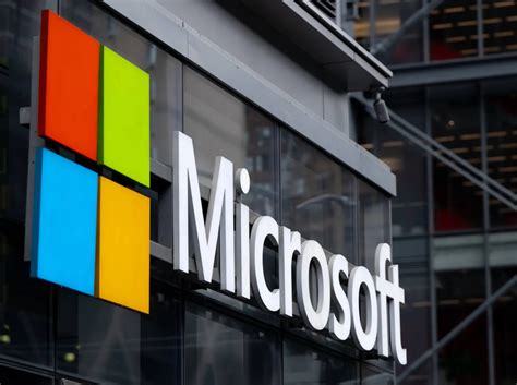 باحثون اختراق 400 مؤسسة في هجوم إلكتروني على خادم مايكروسوفت