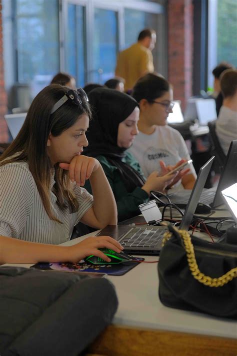 Kayseri Coding Space Yazılımı Öğren Tecrübe Kazan Birlikte Üret
