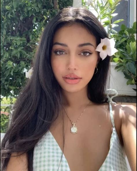 Тест турнир Самая красивая девушка из представленных