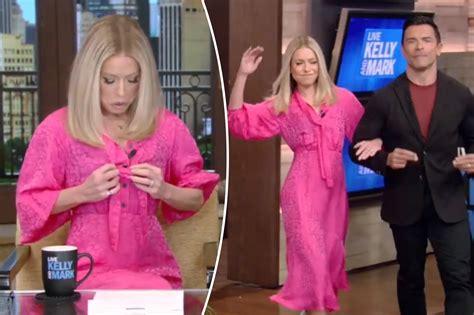 Kelly Ripa Had ‘wardrobe Emergency Moments Before ‘live Show