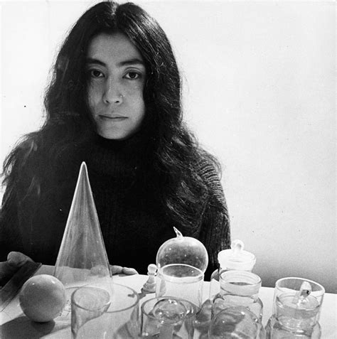Artystka Uniezależniona Yoko Ono Niezła Sztuka