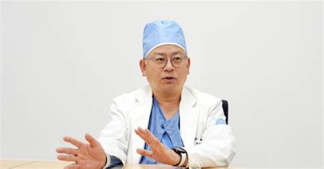 조금만 움직여도 호흡 가쁘고 흉통 생기는 ‘대동맥판막협착증 방치하면 2~3년 내 50 목숨 잃어