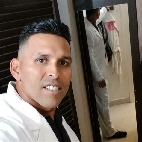 Niki Chipi DIOS Salud Positivo Luisugueto Threads Say More