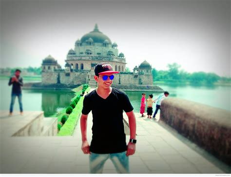 Sameer Khan Desi Comments