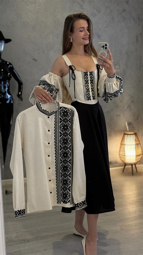 ВИШИВАНКИ ІНДИВІДУАЛЬНЕ ПОШИТТЯ Неймовірної краси комплект🥹🌾 Корсет Тканина льон Машина