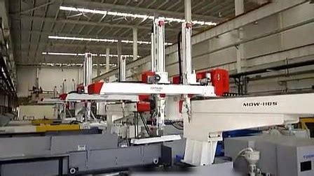 Axis AC Servo Driven Robot For Injection Moulding Machine Axis Robot And AC Servo Driven Robot