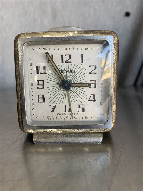 руски будилник Сигнал Антиквариат Хасково добро състояние с леки забележки работи добр