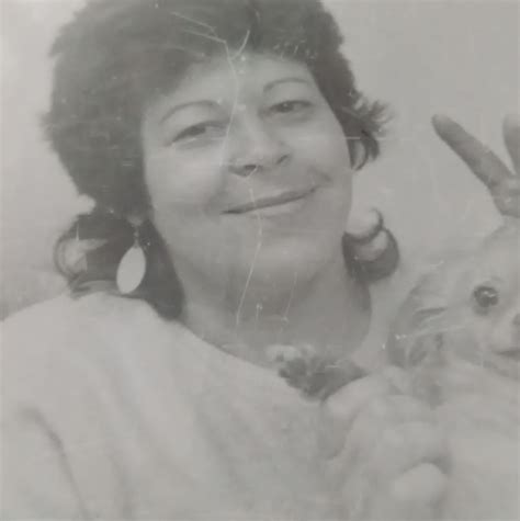 Шепот на сърцето ღ БАБА МАРТА Баба Марта откъде ли пак намери сто къдели Как можа от тез