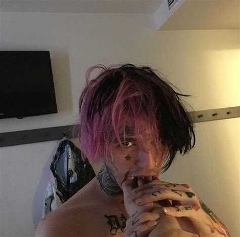 Happy Holidays And Make Sure To Suck Some Toes R Lilpeep