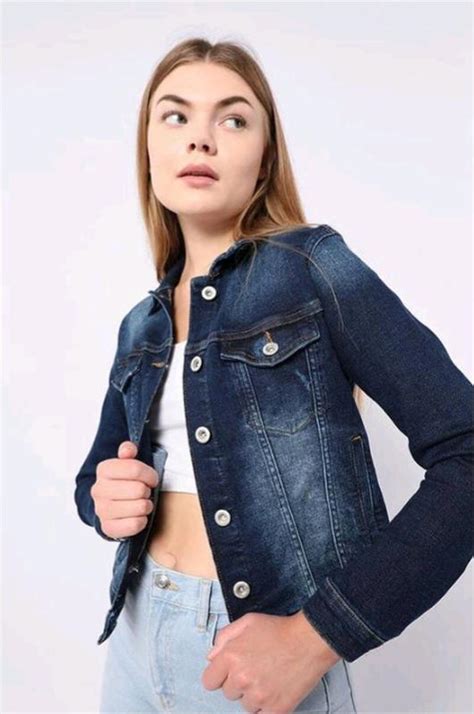 Джинсова куртка — ціна 163 грн у каталозі Куртки Купити жіночі речі за доступною ціною на Шафі