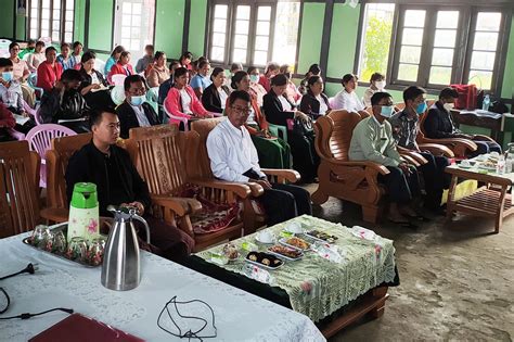 နမ့်ခမ်းမြို့၌ အထက်တန်း၊ အလယ်တန်း၊ မူလတန်းနှင့် ကိုယ်ပိုင်ကျောင်းများရှိ ကျောင်းအုပ်ကြီးများ စွမ