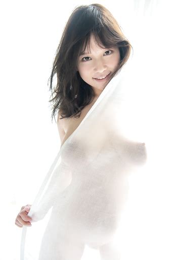 Rena Momozono Rena Momozono