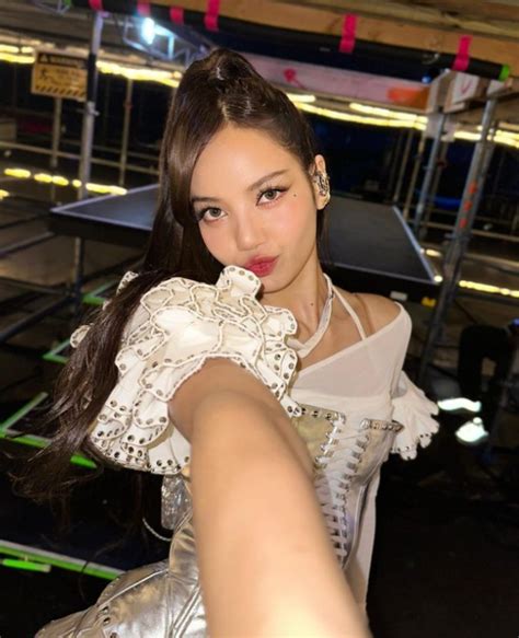 블랙핑크 리사 개인 레이블 설립 후 화려한 컴백…28일 록스타 발매 이투데이