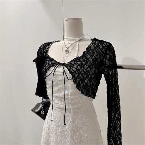 예쁨보장페미닌 여름 바운드 펀칭 레이스 자수 셔링 프릴 리본 스트랩 쉬폰 시스루 레이어드 이너 크롭 볼레로 가디건 2color