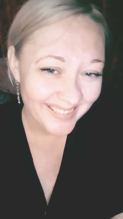 В жизни каждого человека должна случится встреча которая продлится целую жизнь я желаю вам этого